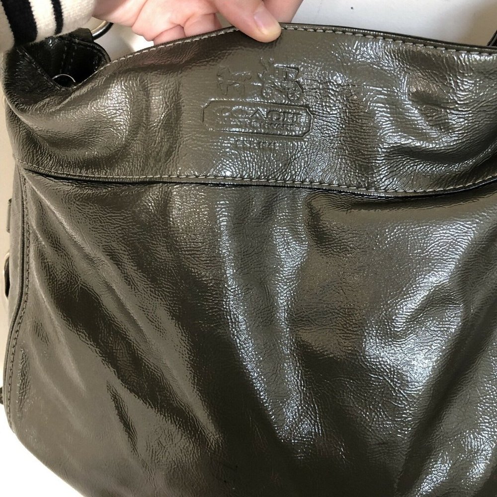Coach Zoe Medium Patent Leather Hobo Purse Handbag Gr… - Gem
